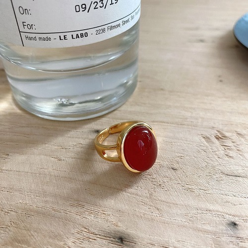 Red Agate meaning, healing properties, and how to use