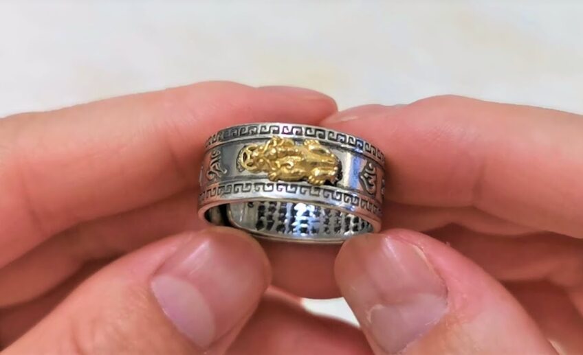 How to Wear a Feng Shui Pixiu Ring for Wealth and Protection